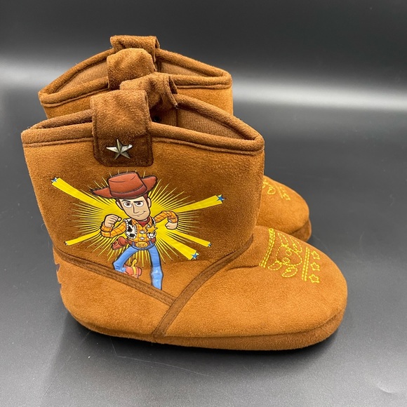 Disney | Shoes | Toy Story 4 Size Xl 112 Kids Brown Boots | Poshmark